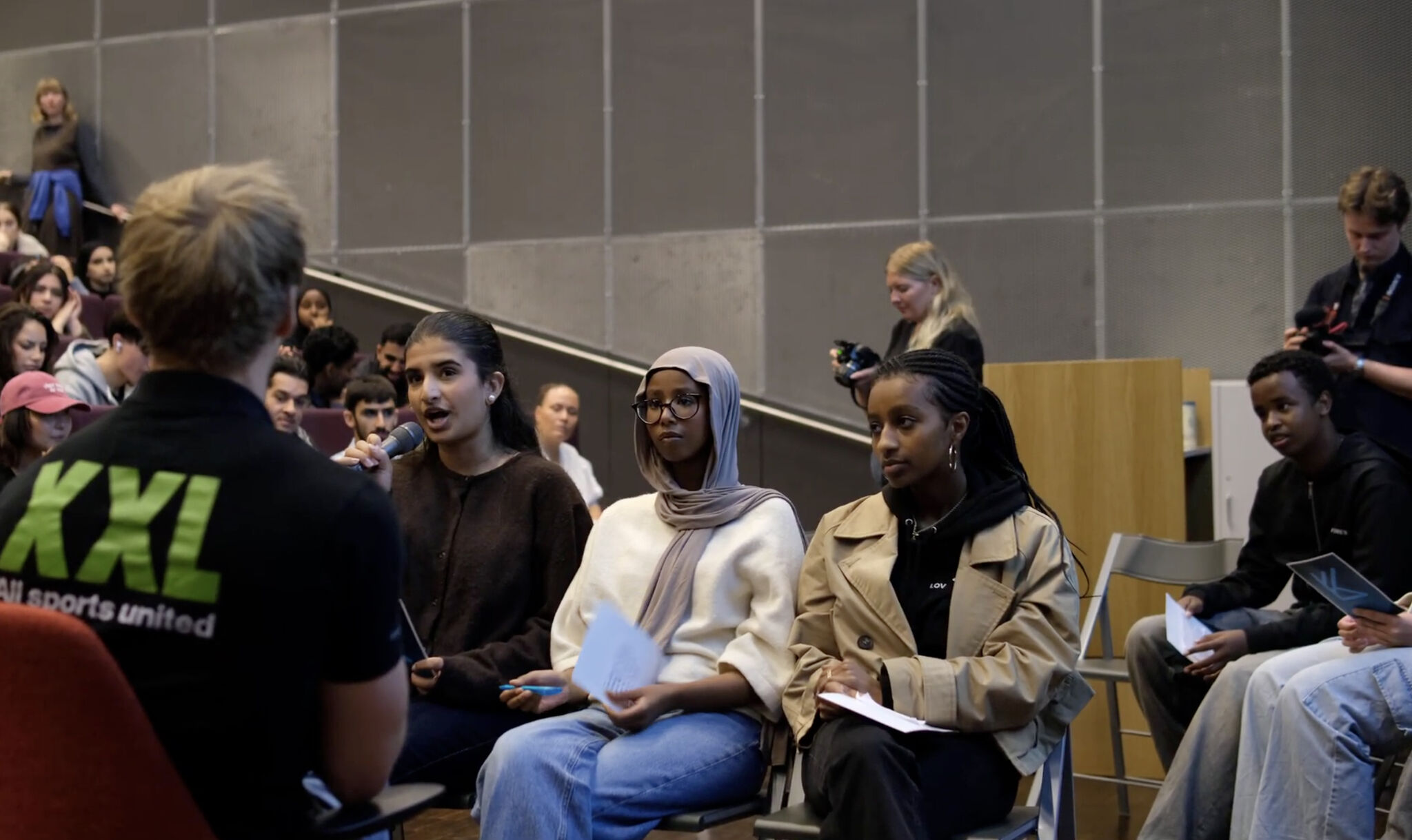 Verdens viktigste jobb! OsloKollega åpnet sesong 2 på Kuben vgs